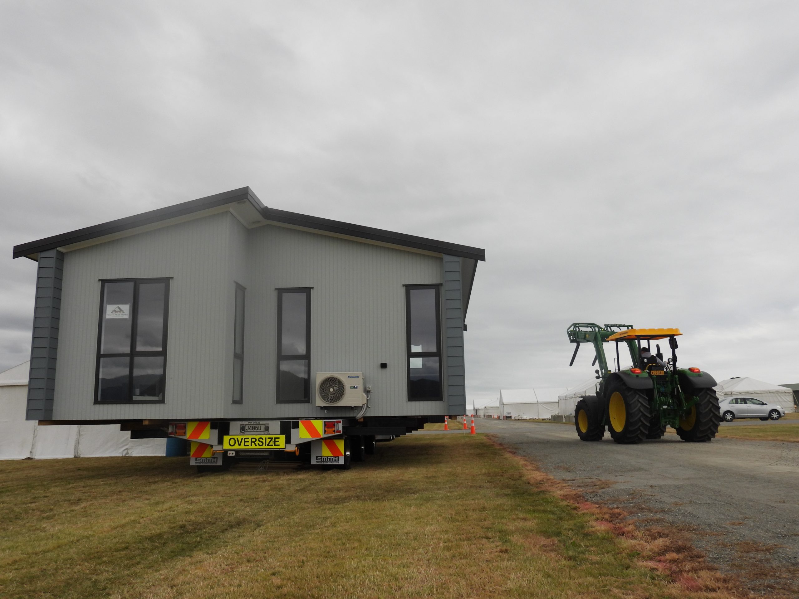 Entire house arrives for Ag Fest - Greymouth Star