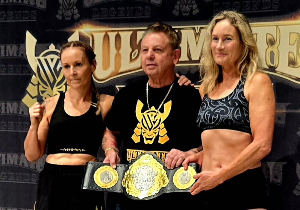 Coast boxer stuns in Australia - Greymouth Star
