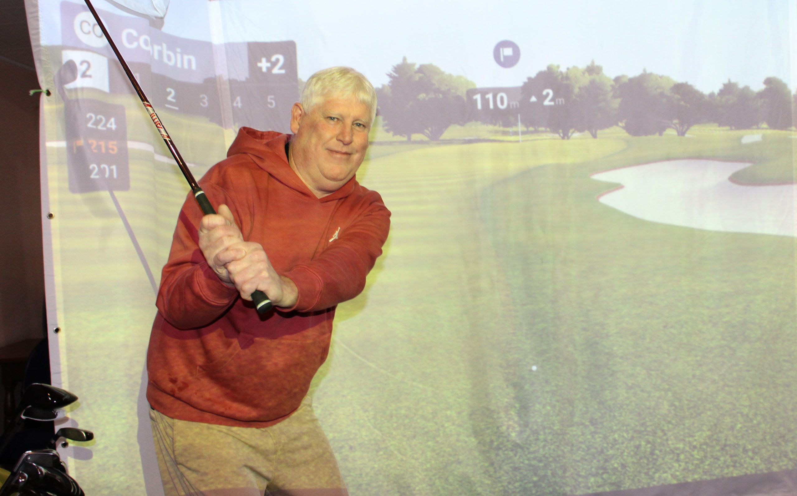 Virtual golf at Union Hotel - Greymouth Star